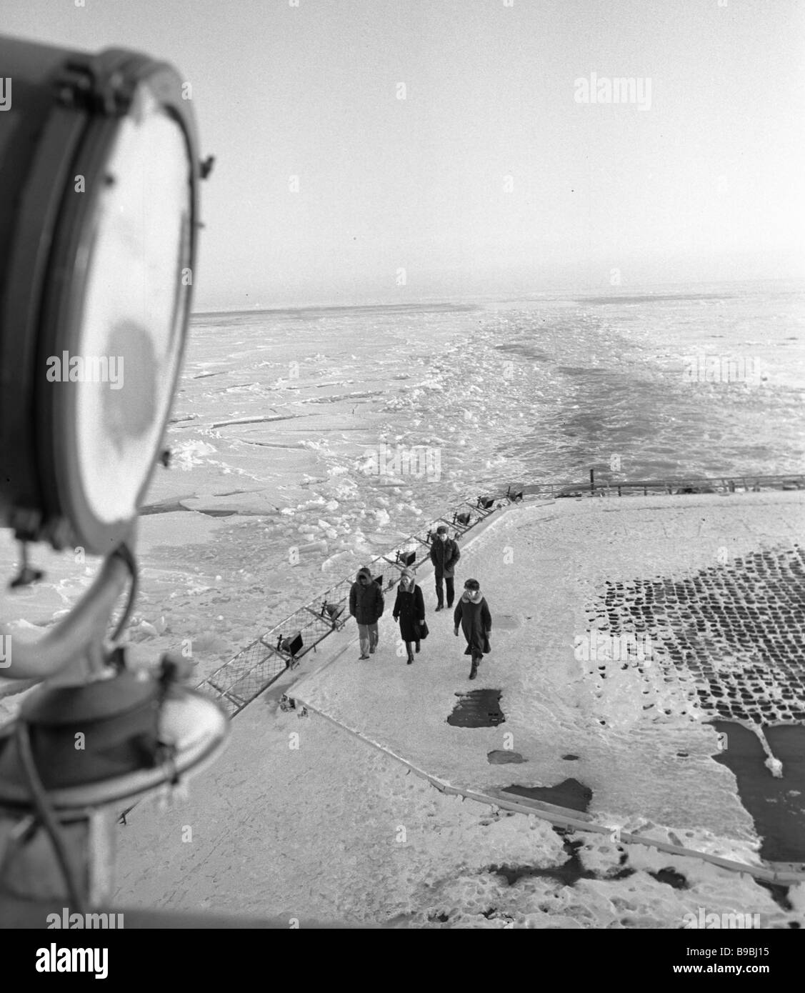People strolling on deck of the nuclear powered ice breaker Rossiya ...