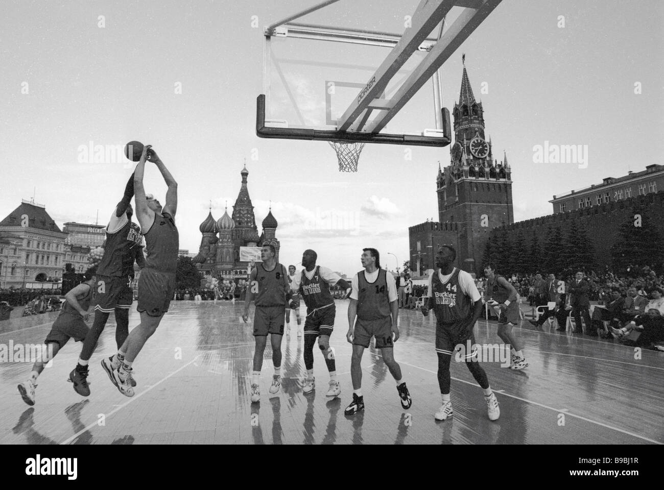 A unique basket ball match between the NBA veterans and Soviet basket ...