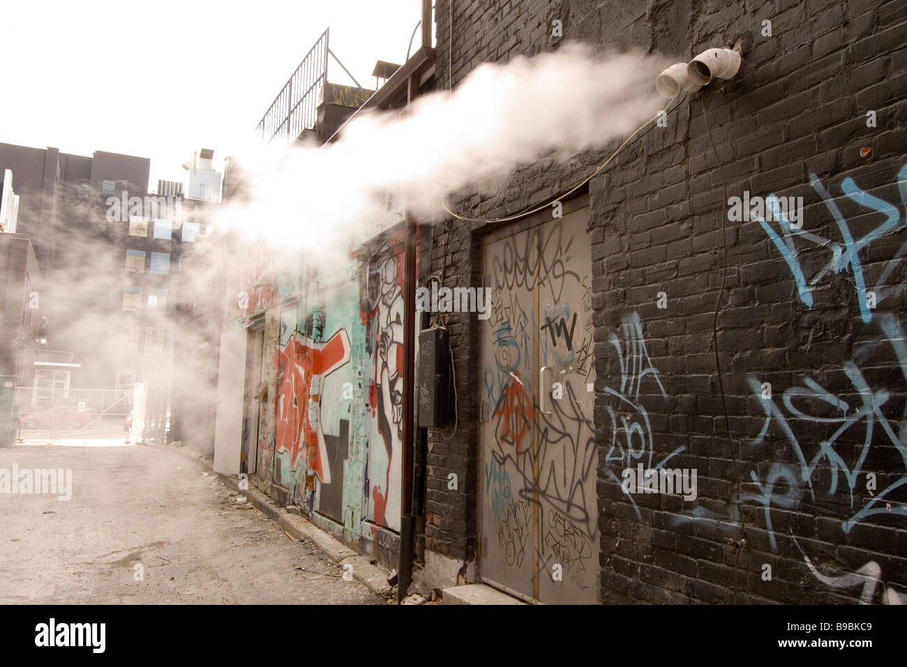 side alley downtown Toronto Stock Photo - Alamy