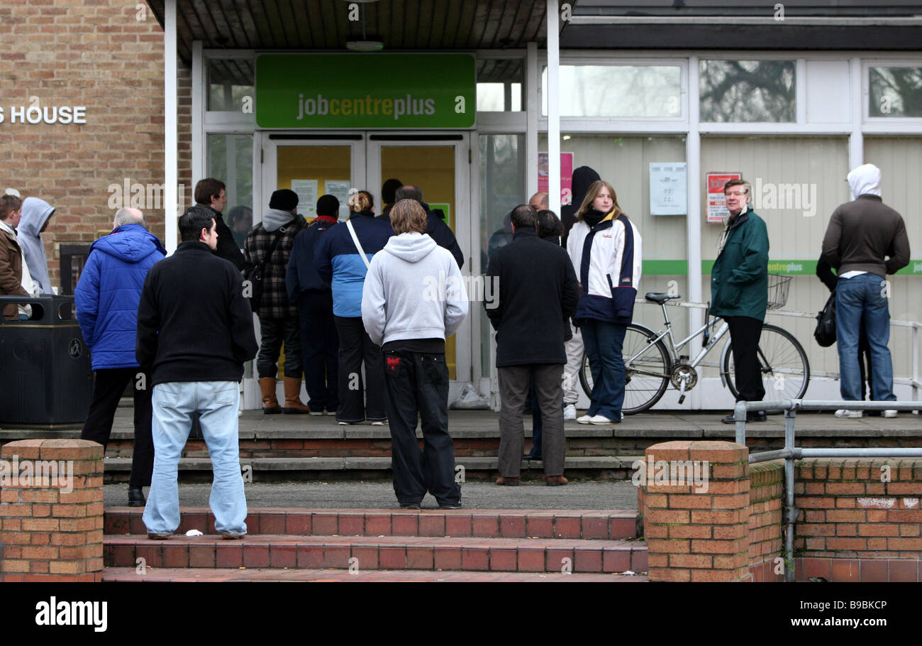 Job centre uk queue hi-res stock photography and images - Alamy