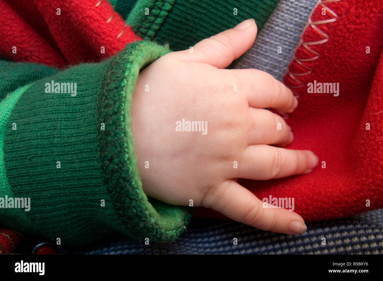 Child raising right hand hi-res stock photography and images - Alamy