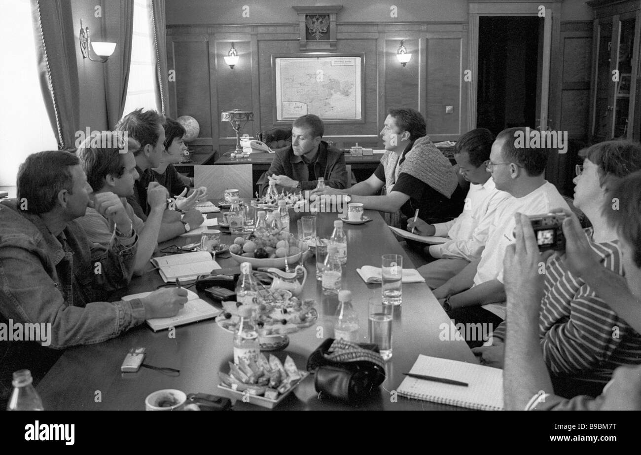 Chuckchee autonomous district governor Roman Abramovich centre facing ...