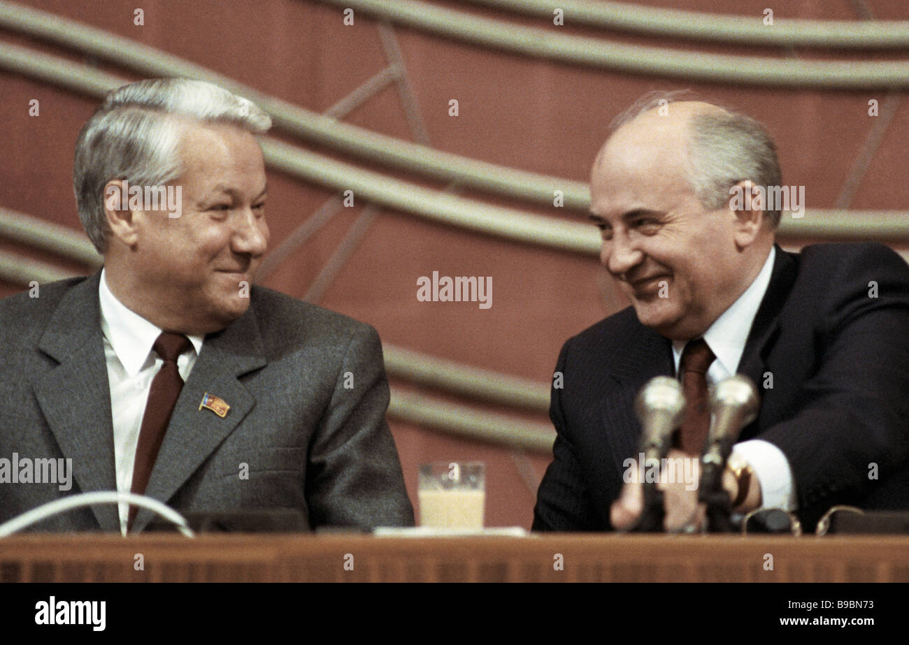 U S S R President Mikhail Gorbachev right Secretary General of the ...