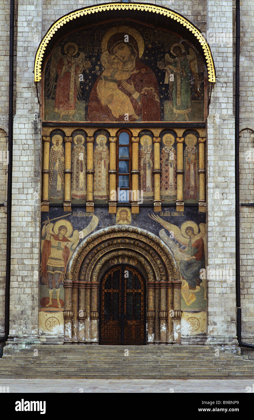 The Assumption Cathedral entrance in the Kremlin Stock Photo - Alamy