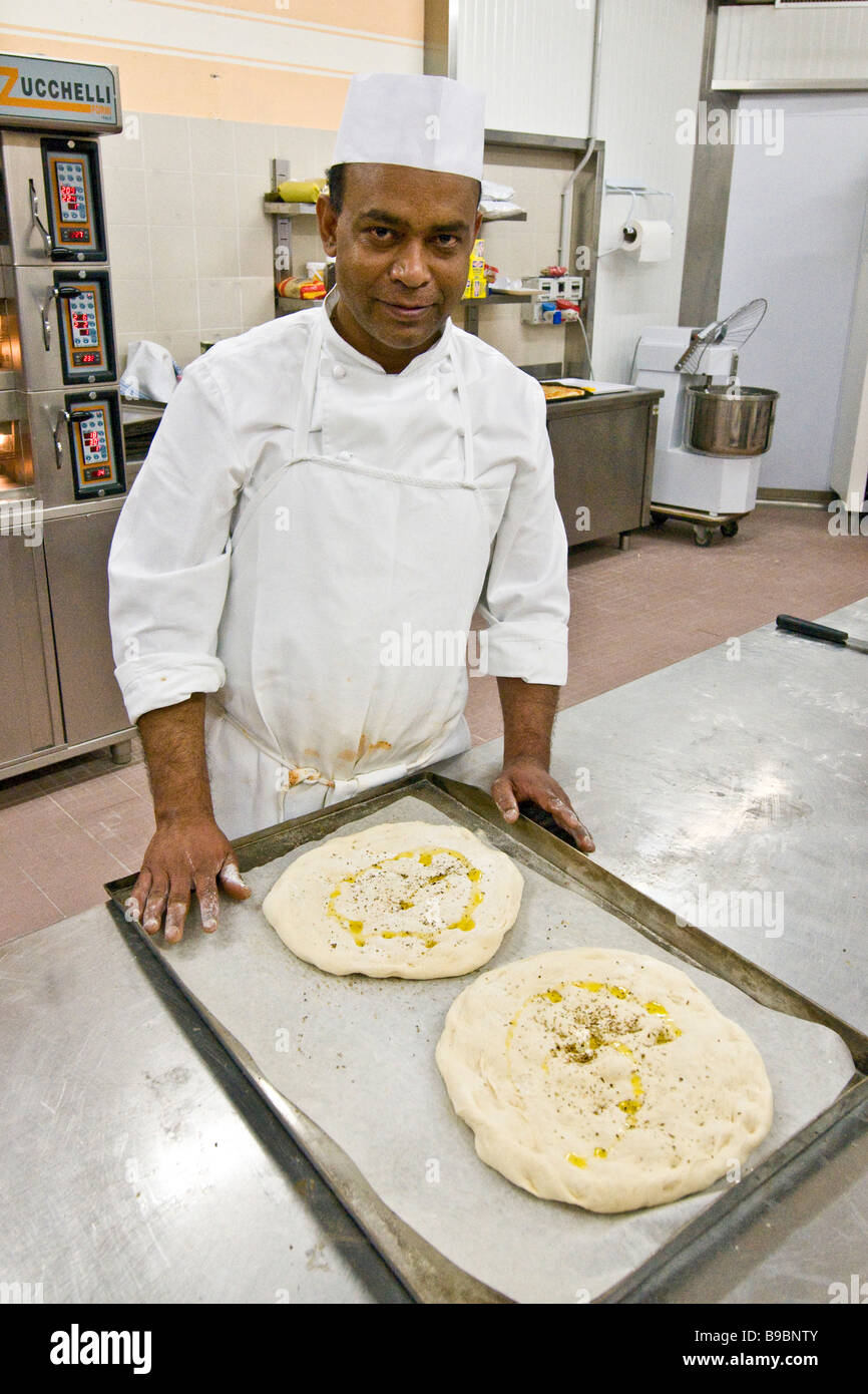 Artisan focaccia making hi-res stock photography and images - Alamy