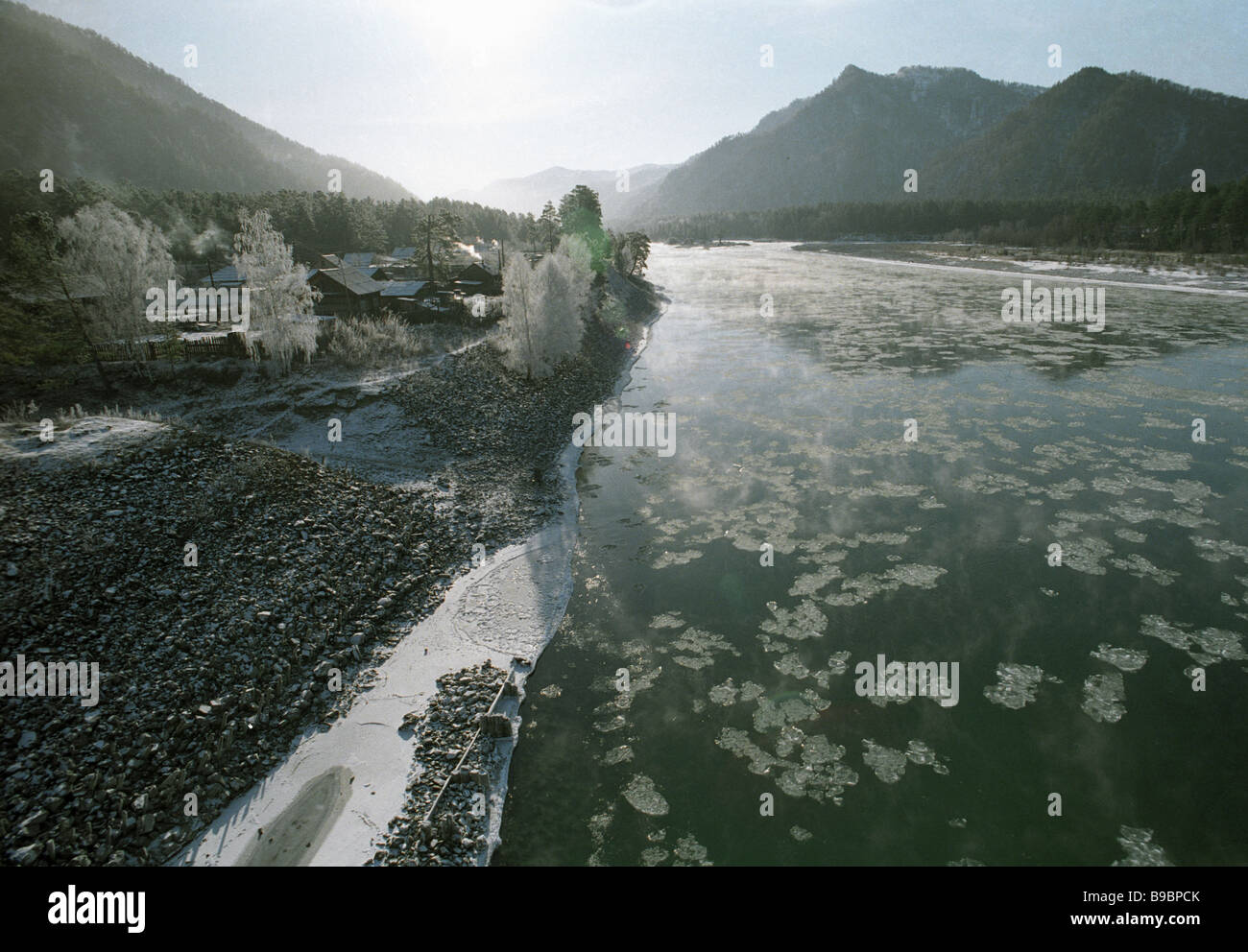 The Katun River in the Altai region Stock Photo - Alamy