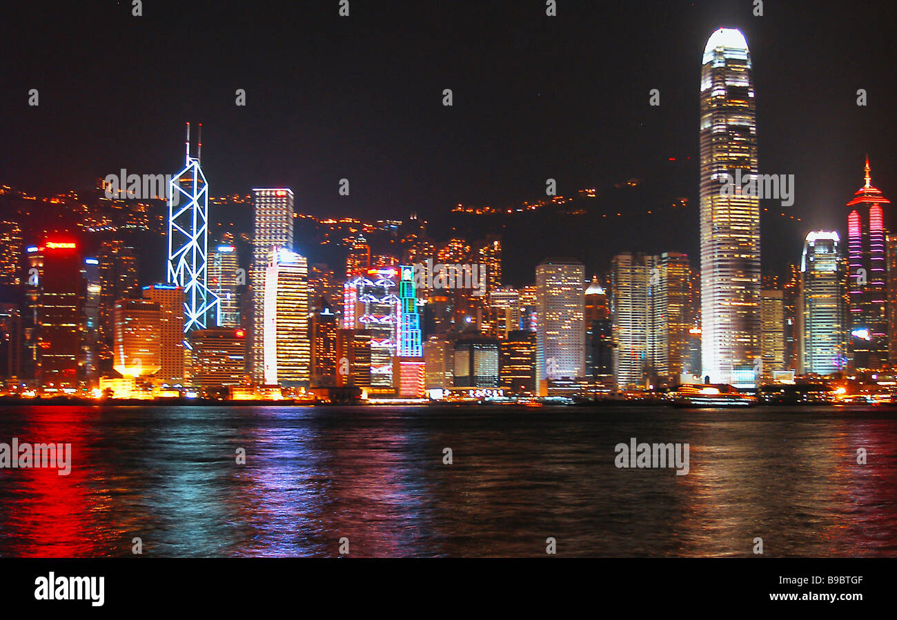 Hong Kong Central as seen from the Kowloon Peninsula promenade Stock ...