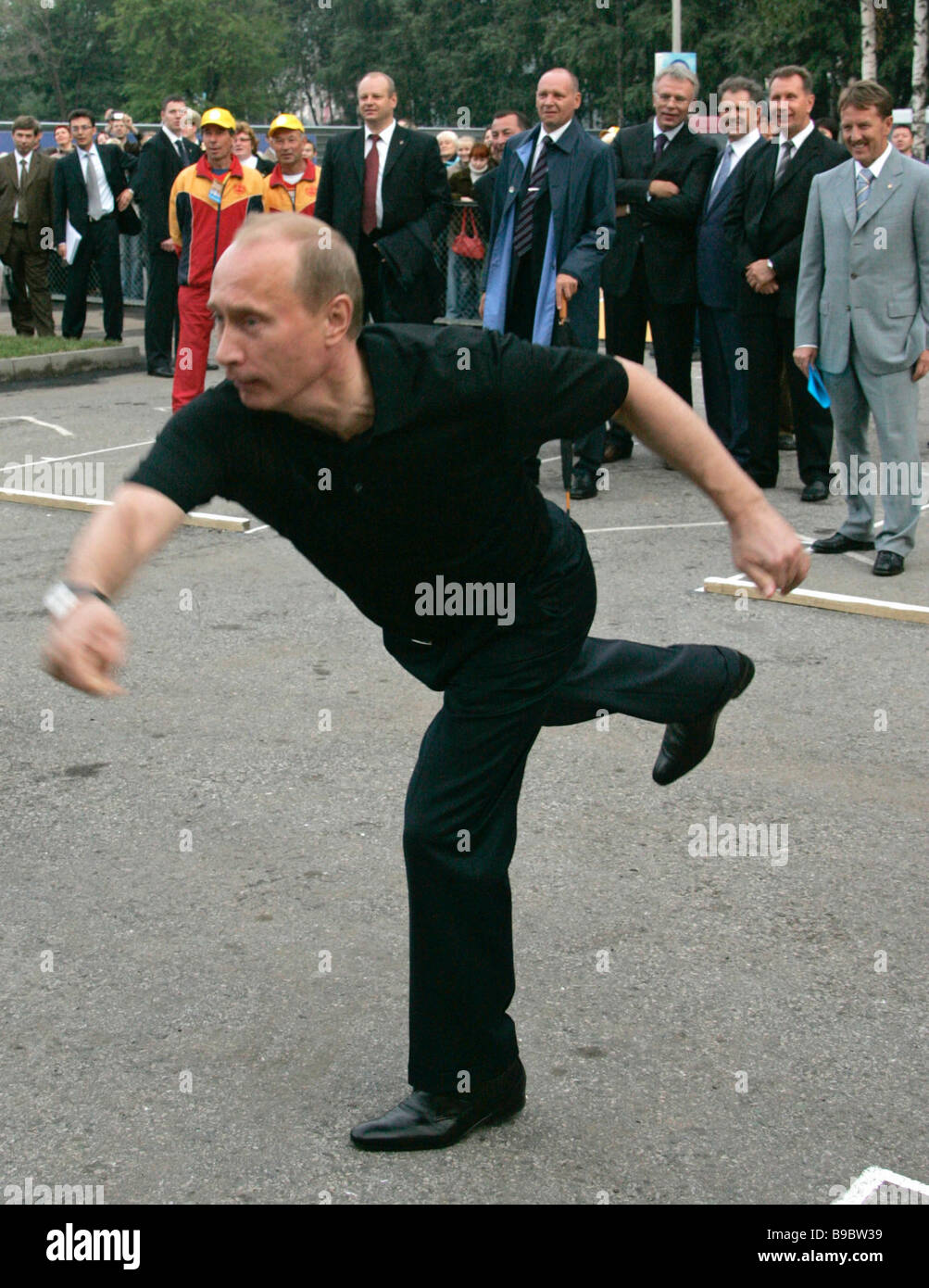 Russian President Vladimir Putin playing a game of gorodki at the ...