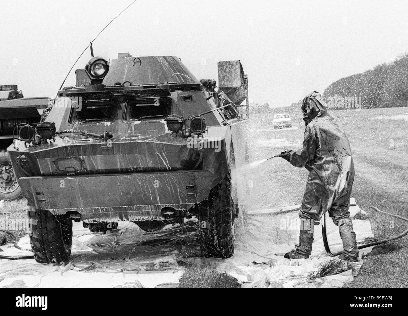 Military hardware working in the Chernobyl disaster area undergoes ...