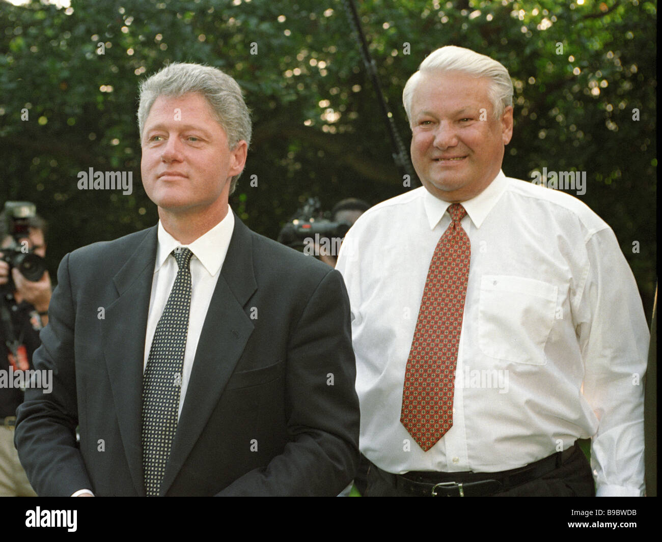 U S President Bill Clinton left and Russian President Boris Yeltsin ...