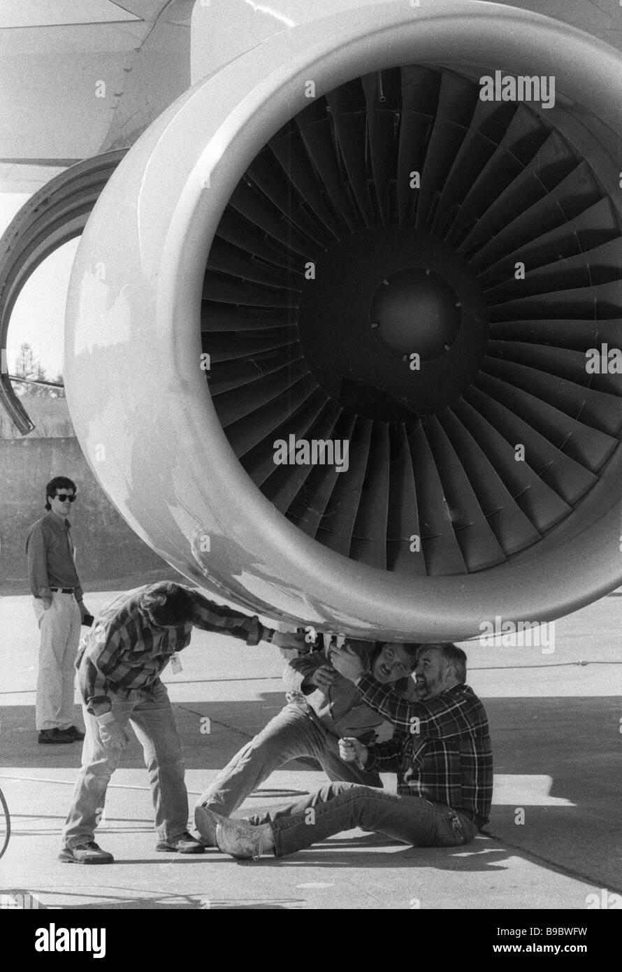 Boeing aviation engine Stock Photo - Alamy