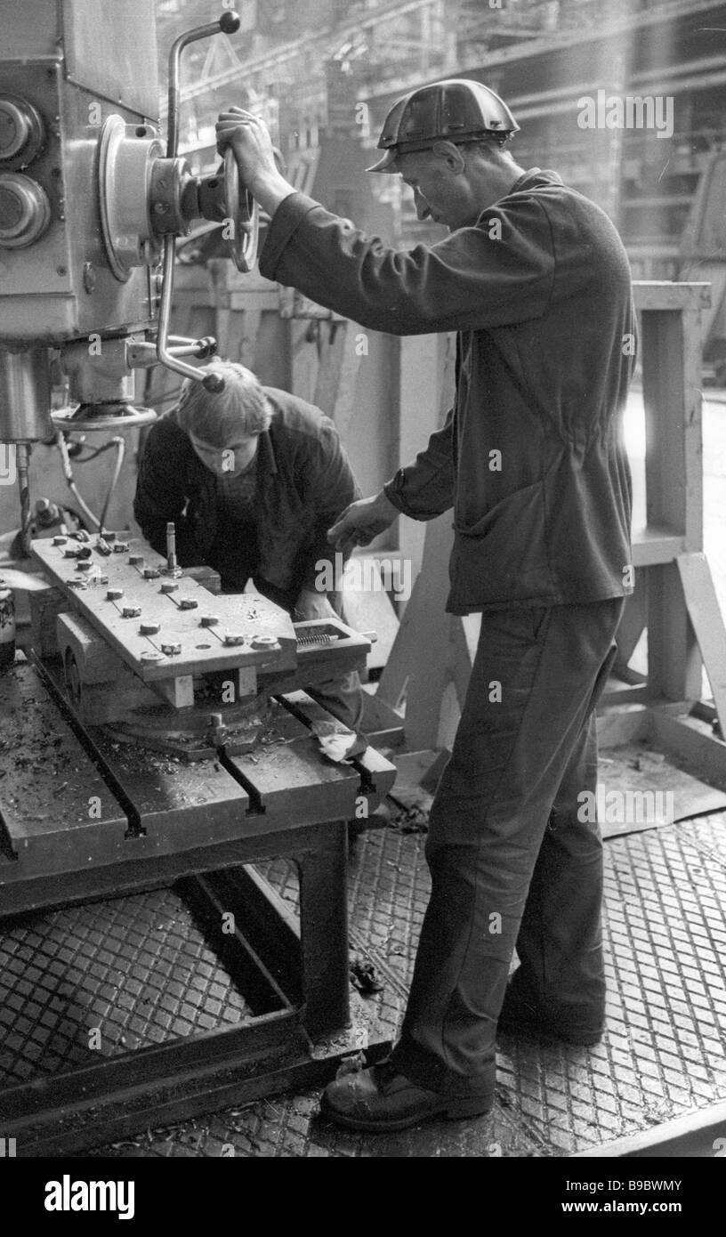 Fitters from Bryansk Vladimir Ilyich Lenin Engineering Factory ...