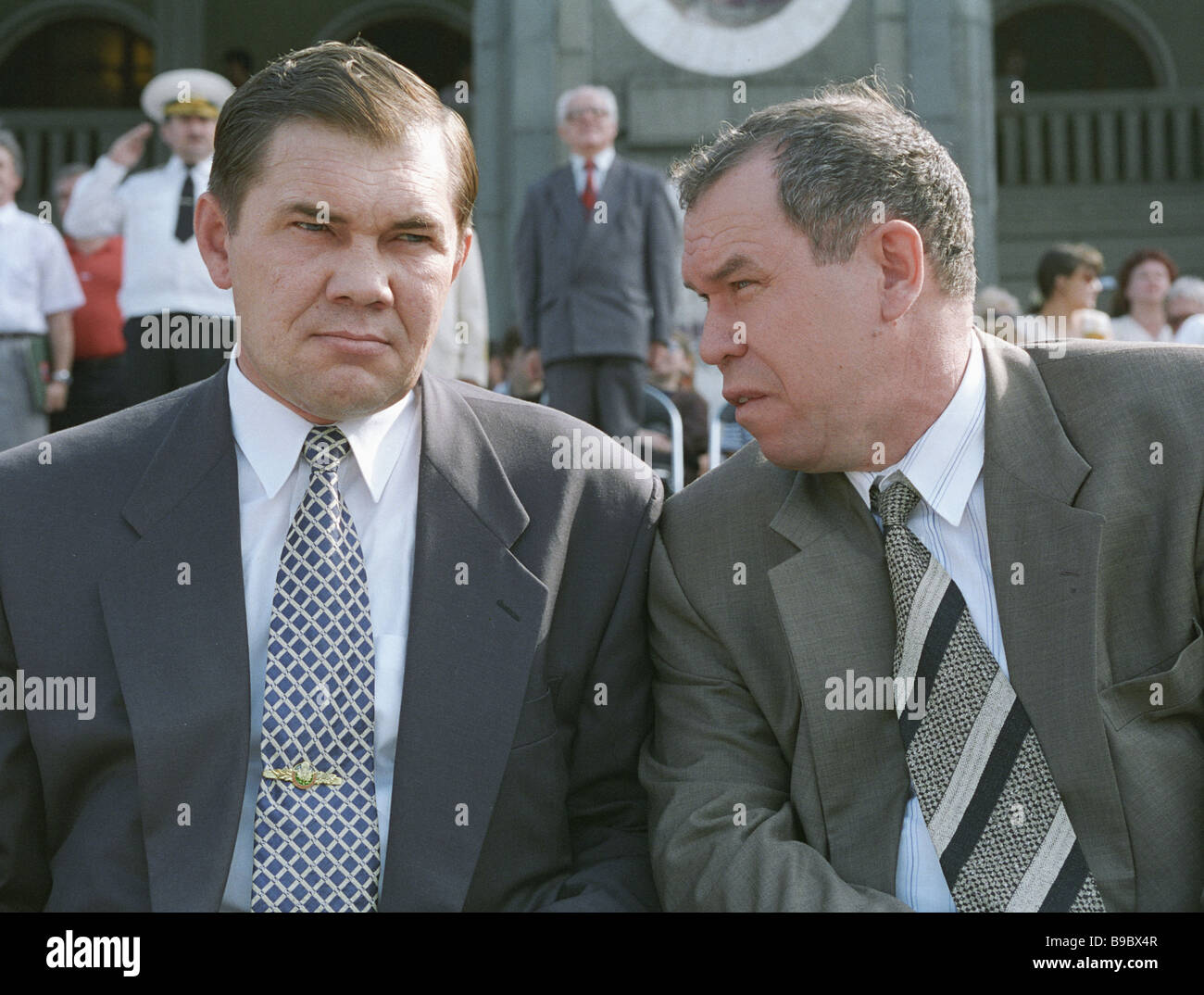 Security Council secretary Alexander Lebed left and chairman of the ...