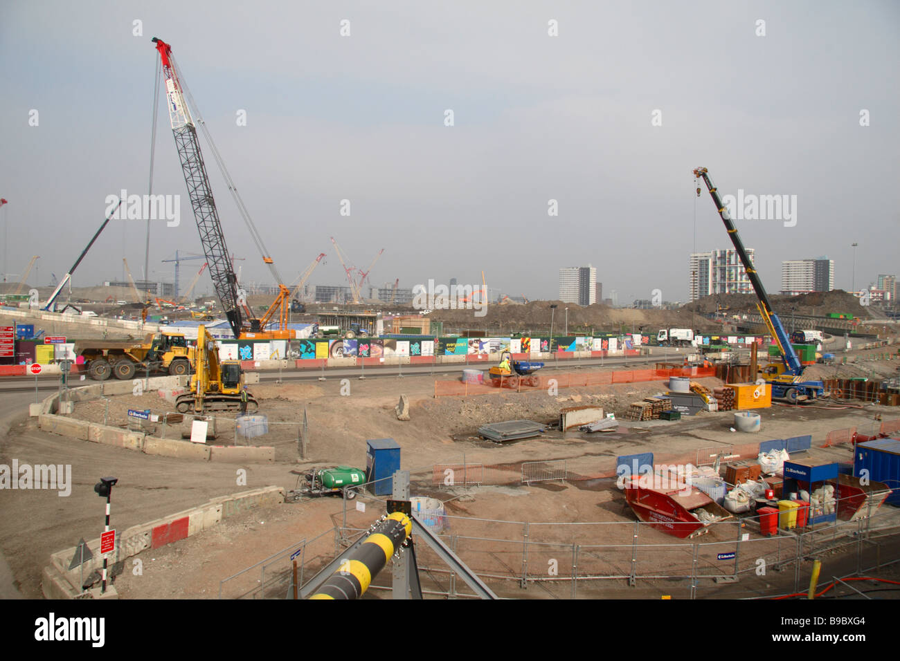 London olympics construction hi-res stock photography and images - Alamy