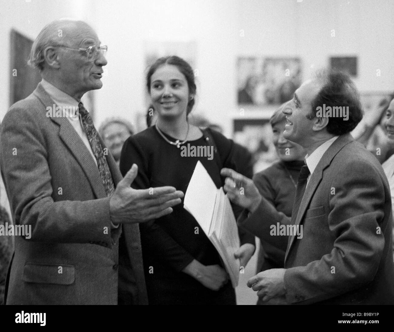 American writer Arthur Miller left speaking with Yakov Gubenko stage ...