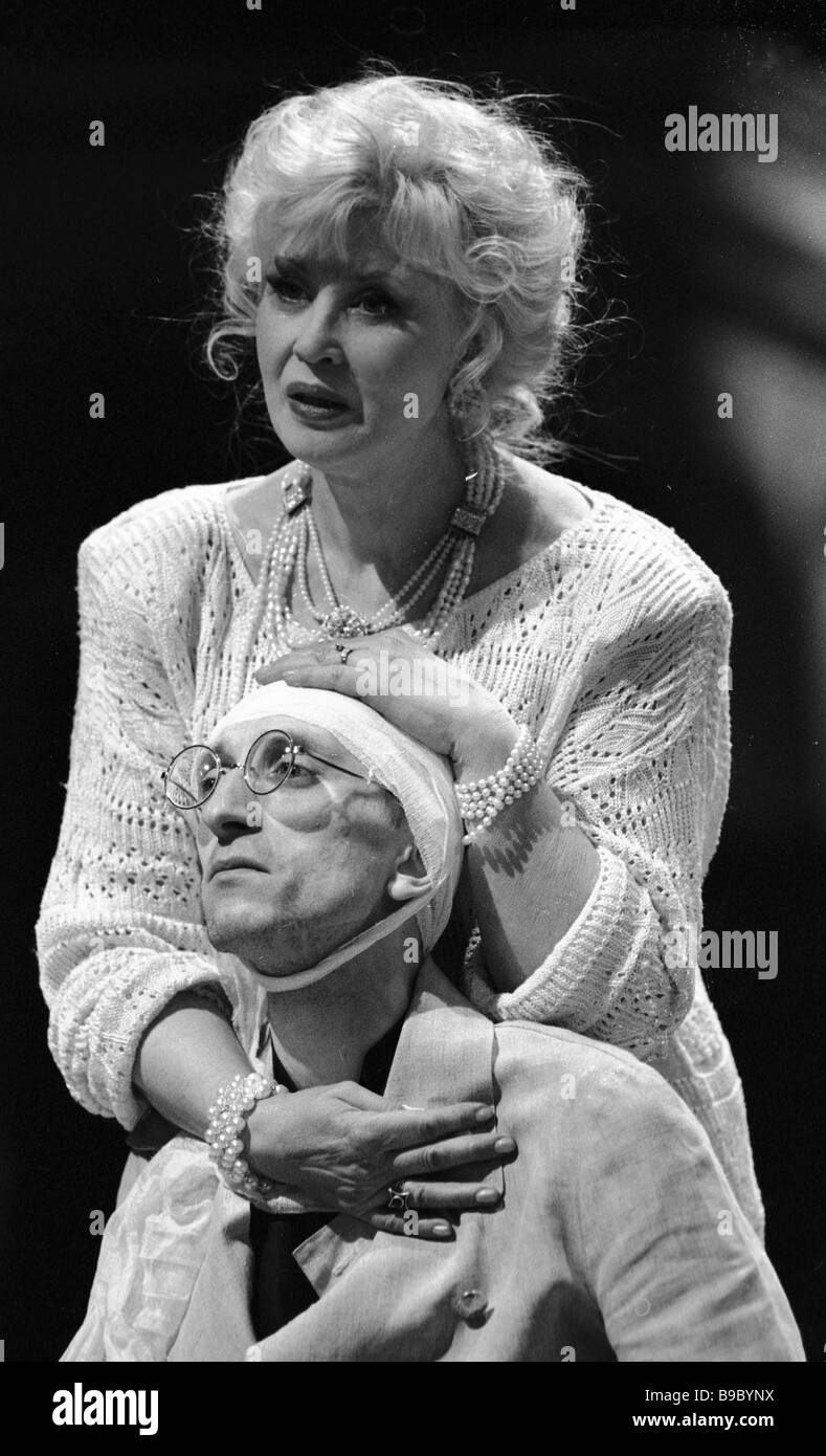 Igor Gotsmanov as Trigorin and Nina Shatskaya as Arkadina in The ...