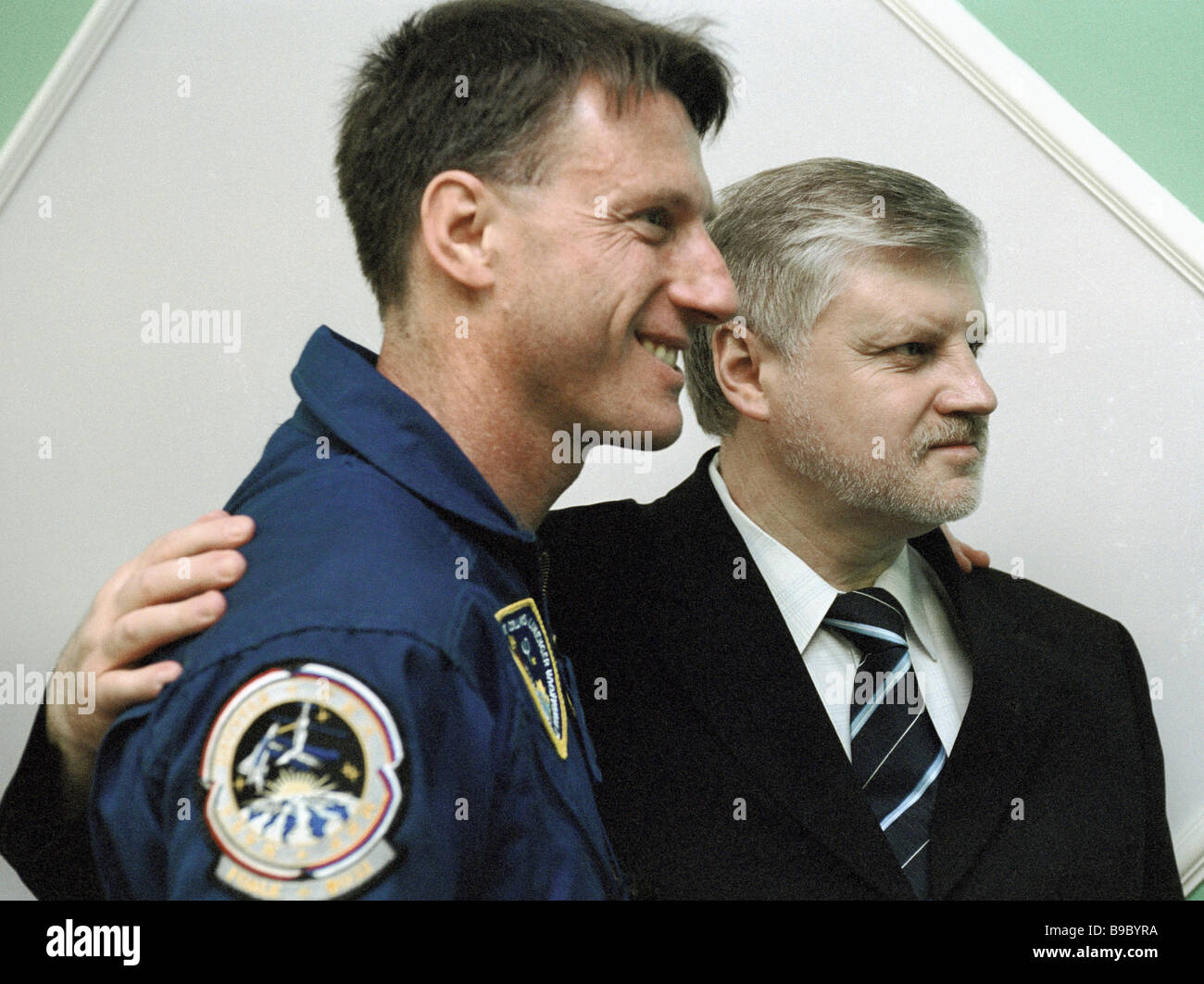 The Soyuz TMA 2 stand by crew member astronaut Michael Foule left and ...