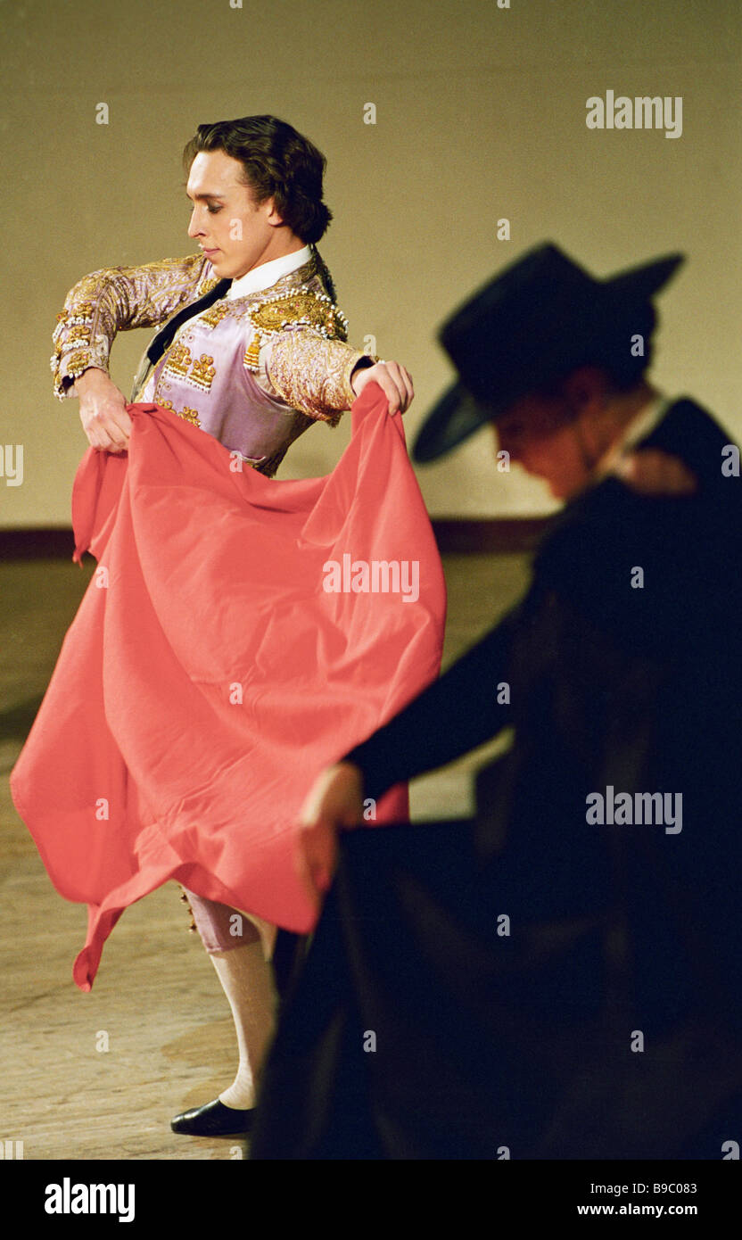 State Academic Popular Dance Company directed by Igor Moiseyev ...