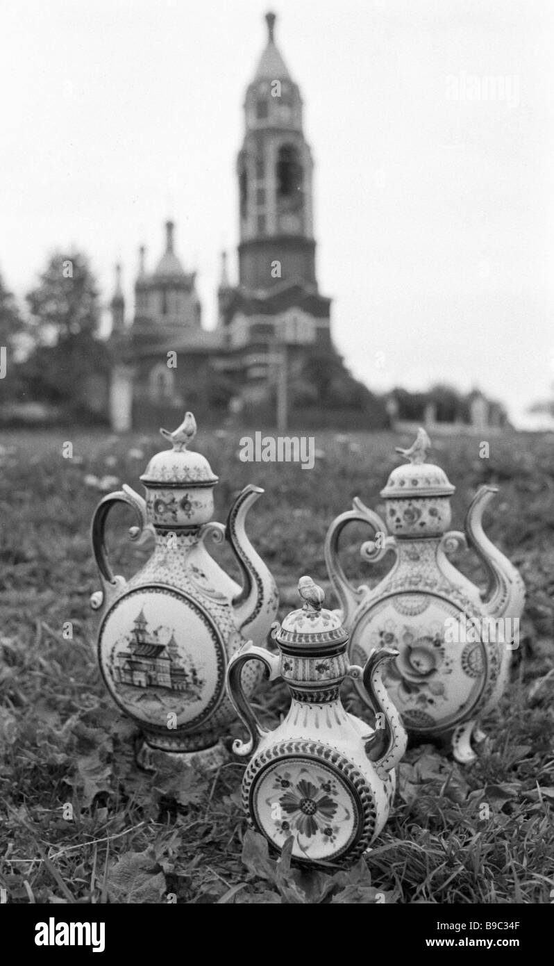 Russian Pottery High Resolution Stock Photography and Images - Alamy