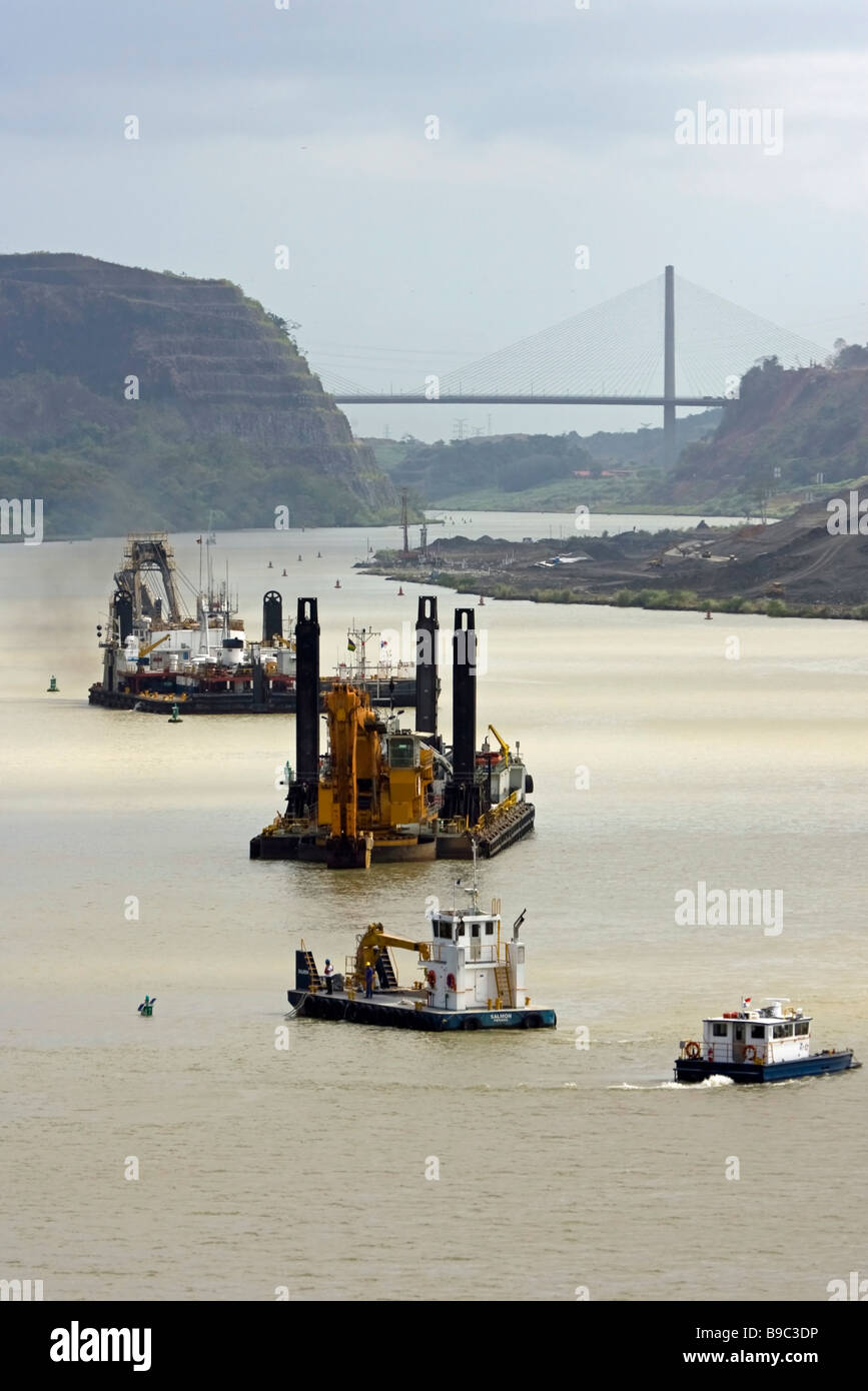 Boats trip panama canal hi-res stock photography and images - Alamy
