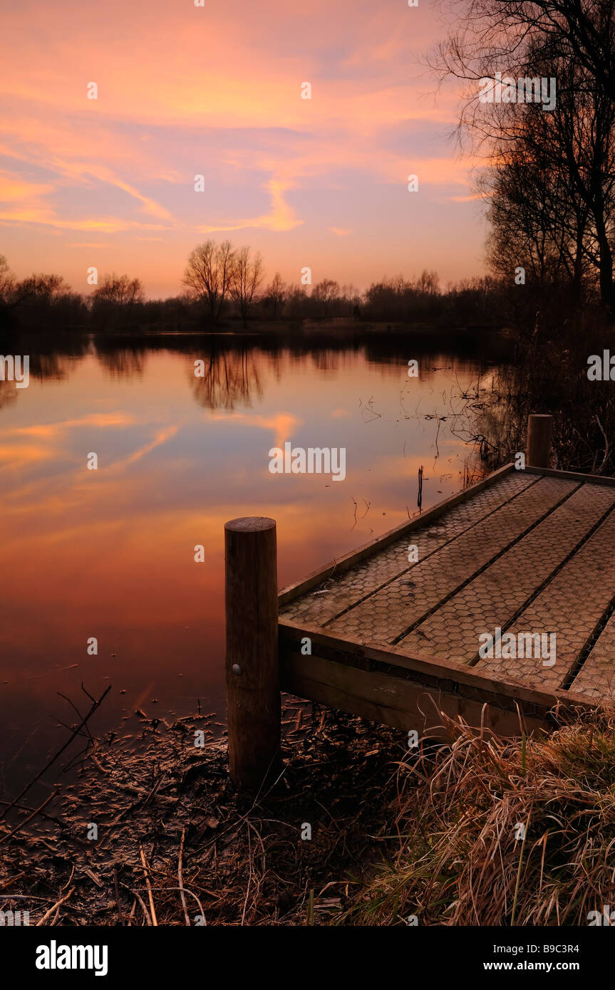 Platform fishing hi-res stock photography and images - Alamy