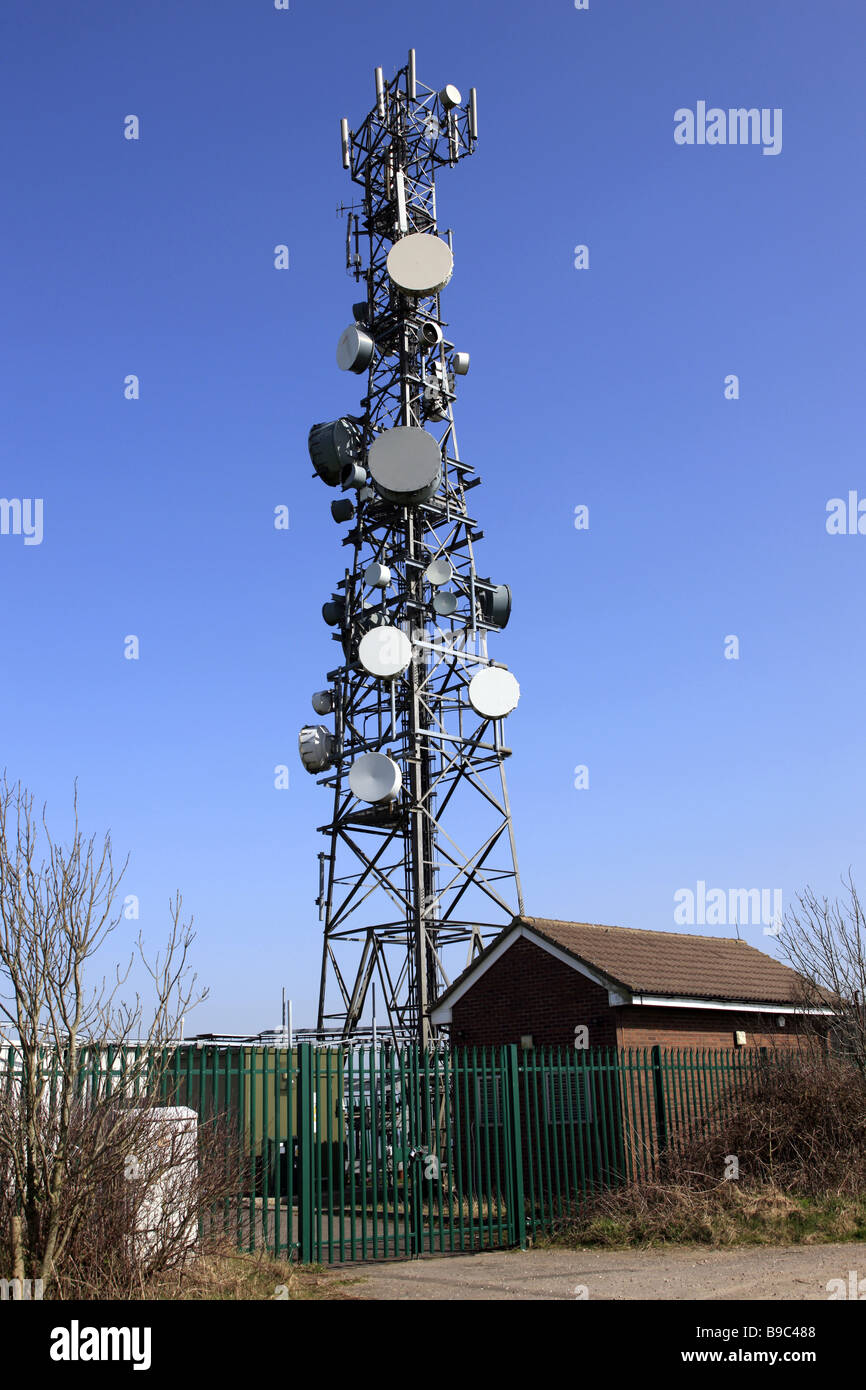 Bolted trusses hi-res stock photography and images - Alamy