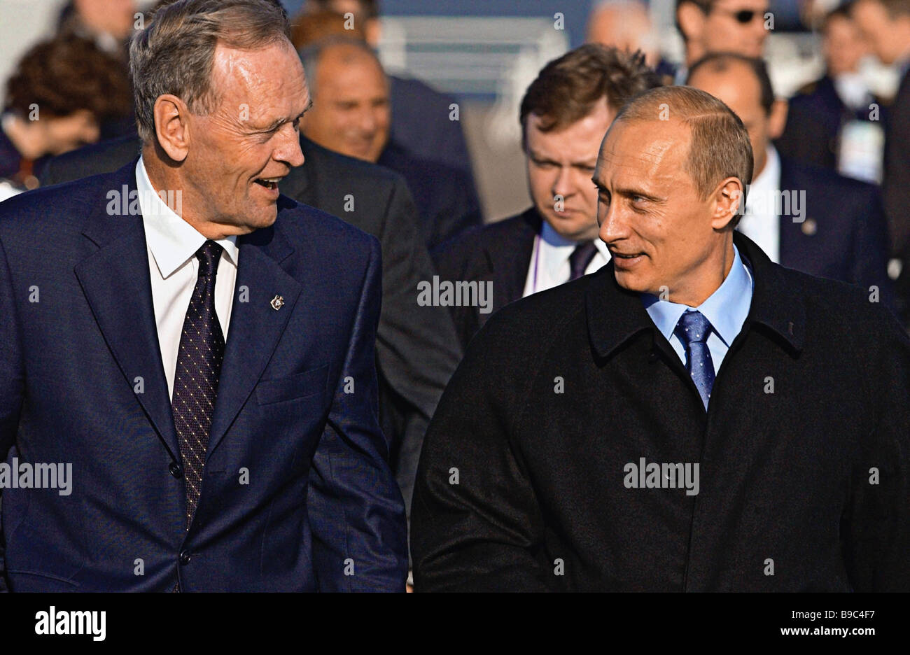 Russian President Vladimir Putin and Canadian Prime Minister Jean ...