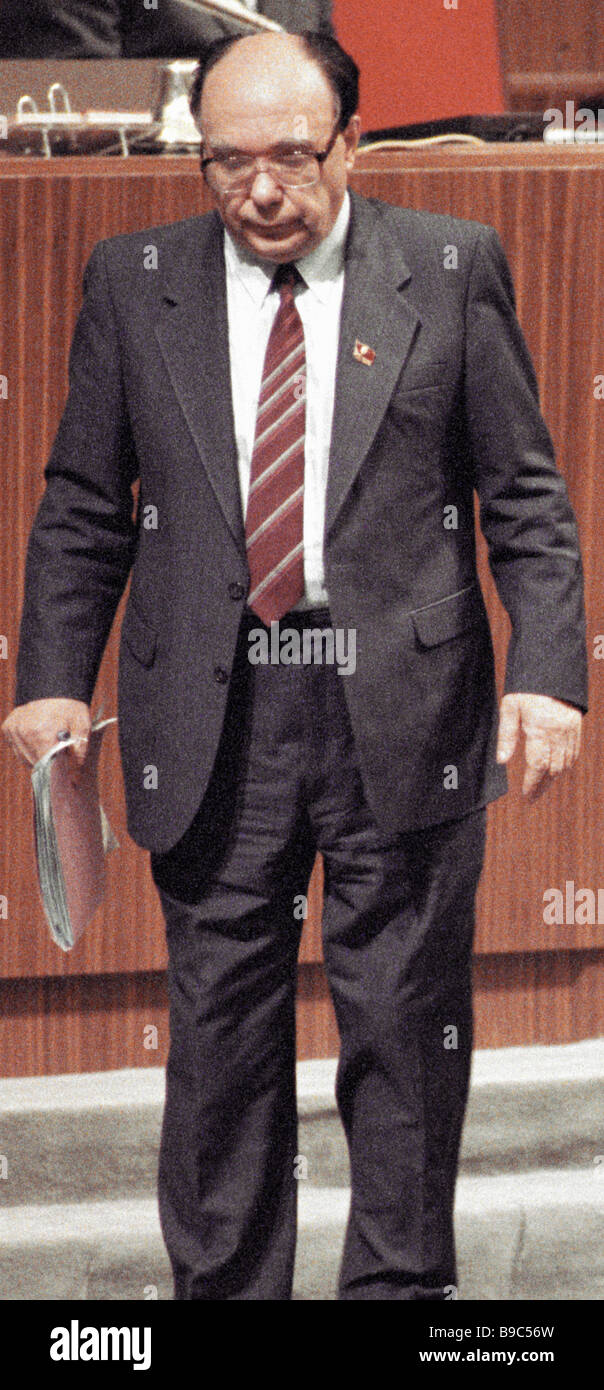 Alexander Yakovlev Politburo member and secretary of the Soviet ...