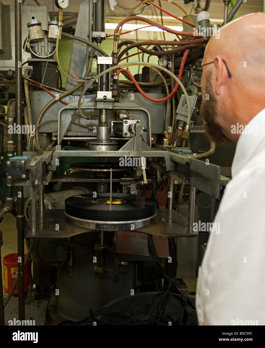 Nashville united record pressing hi-res stock photography and images ...