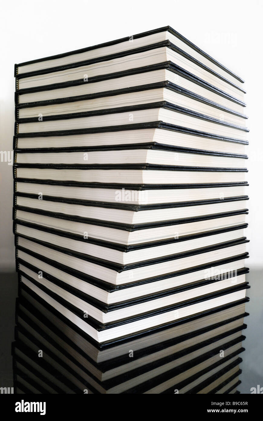 Organised books hi-res stock photography and images - Alamy