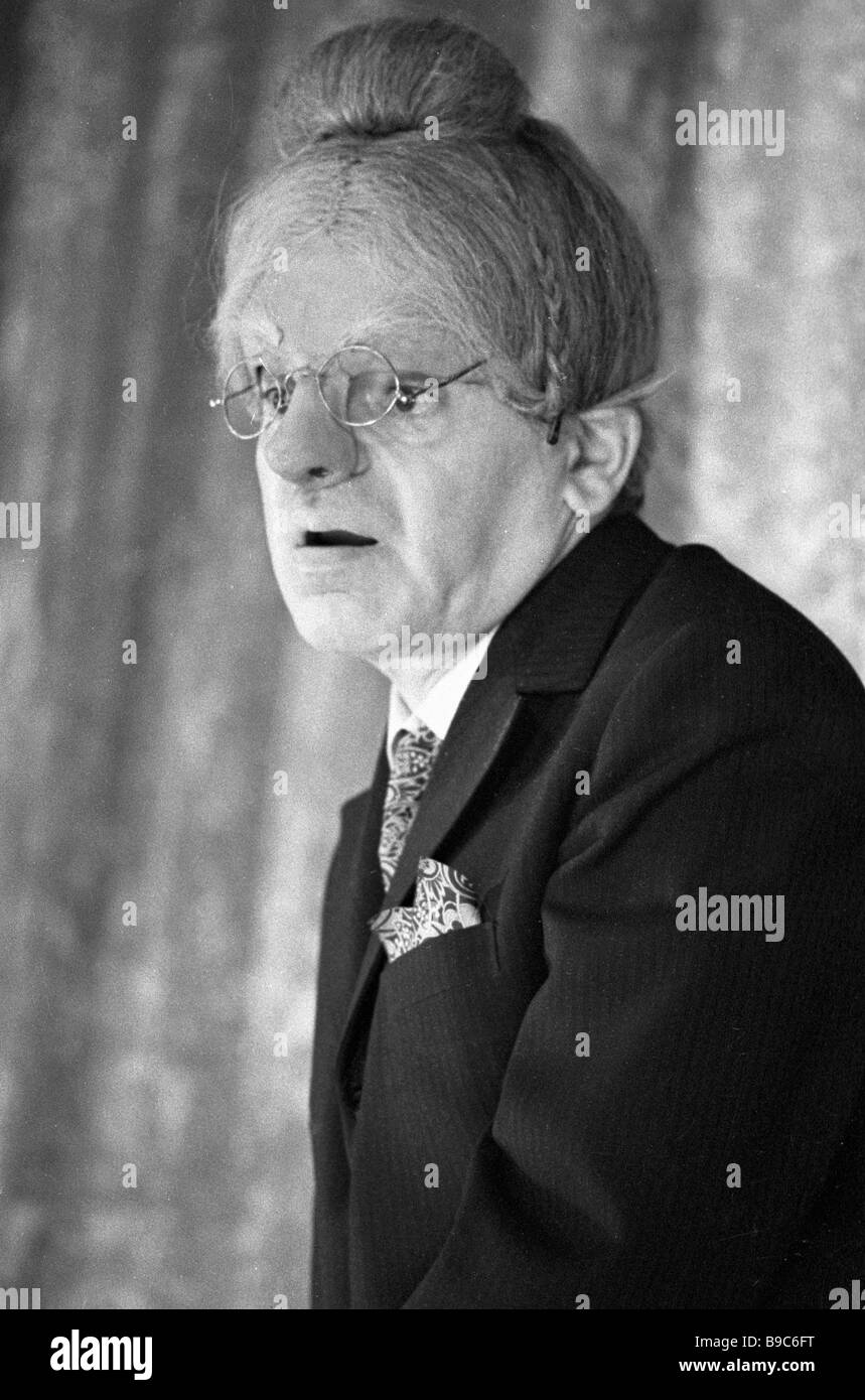 Arkadi Raikin famous quick change artist People s Actor of the USSR ...