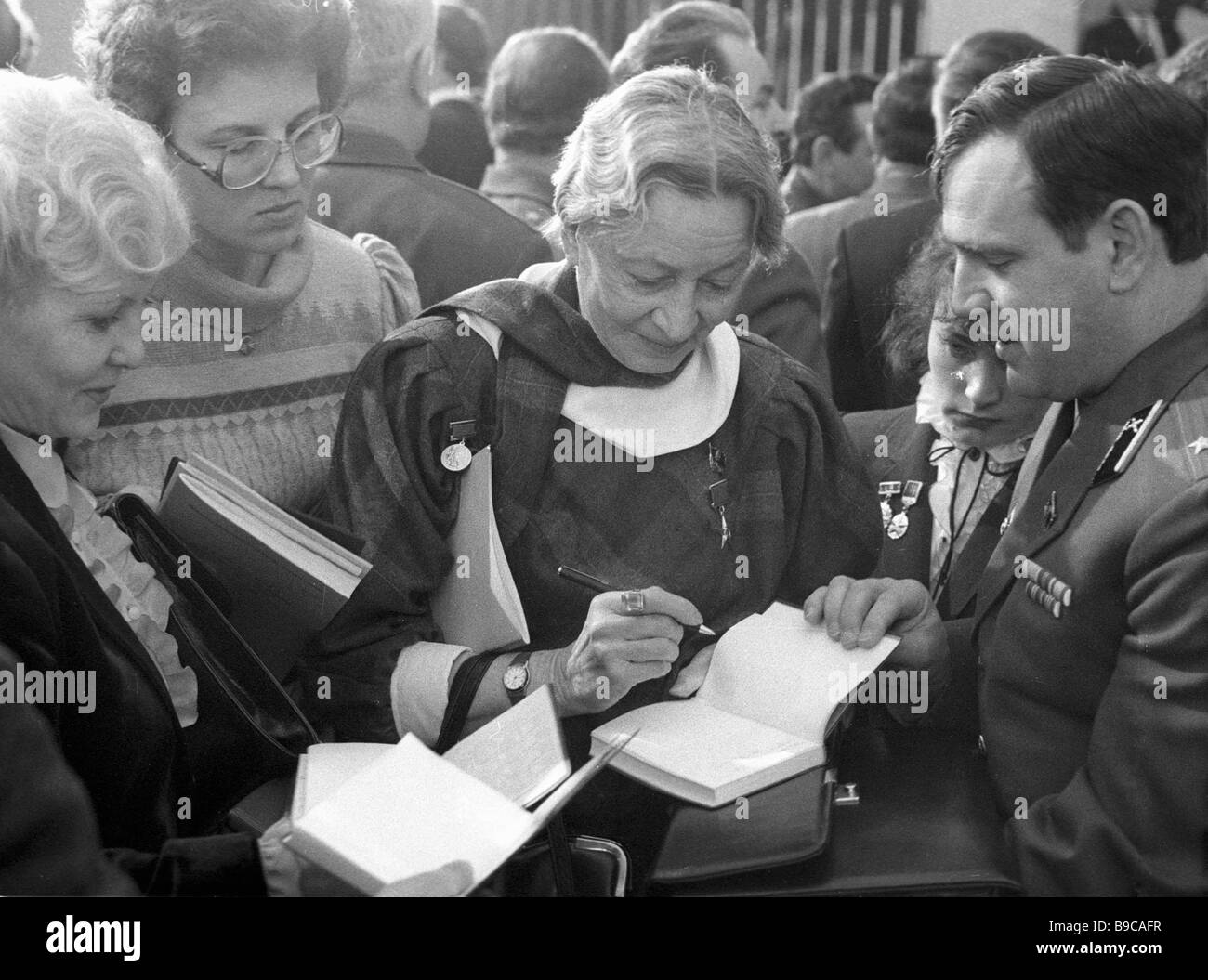 People s Artist of the U S S R and Hero of Socialist Labor Angelina ...