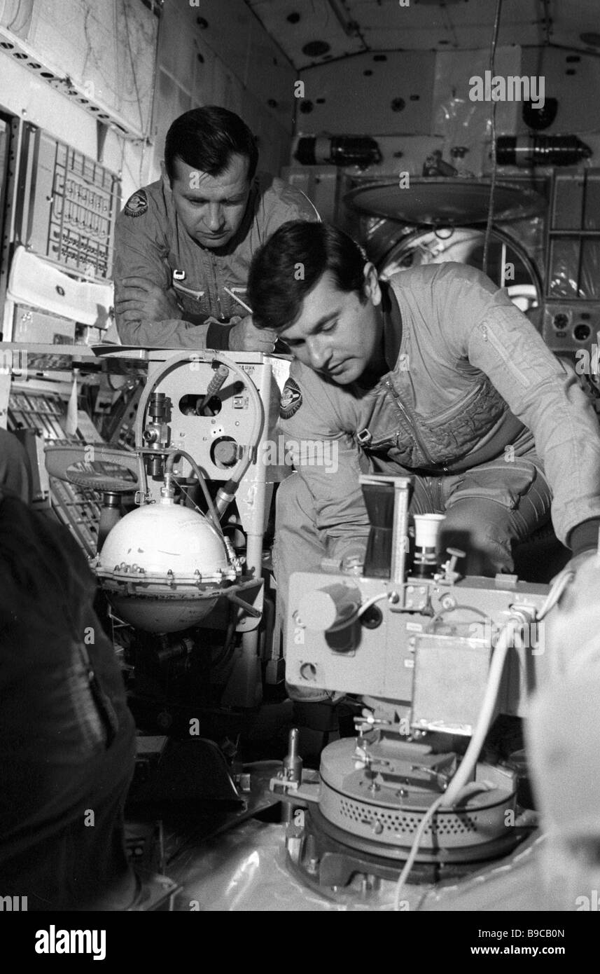 Ussr Soviet Cosmonauts High Resolution Stock Photography and Images - Alamy