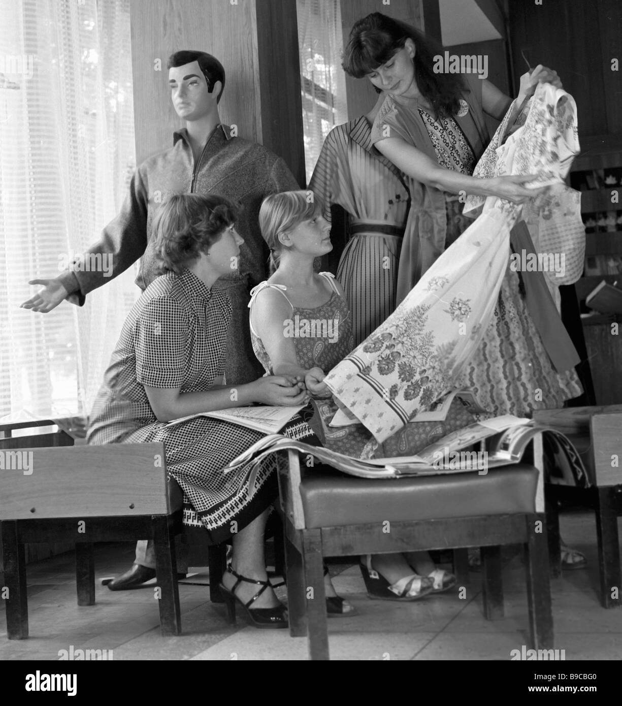 Girls at the dressmaking shop opened at the Minsk worsted fabrics ...