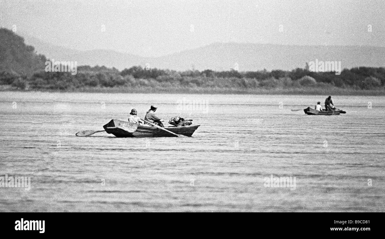 Fishermen the Amur River Stock Photo - Alamy
