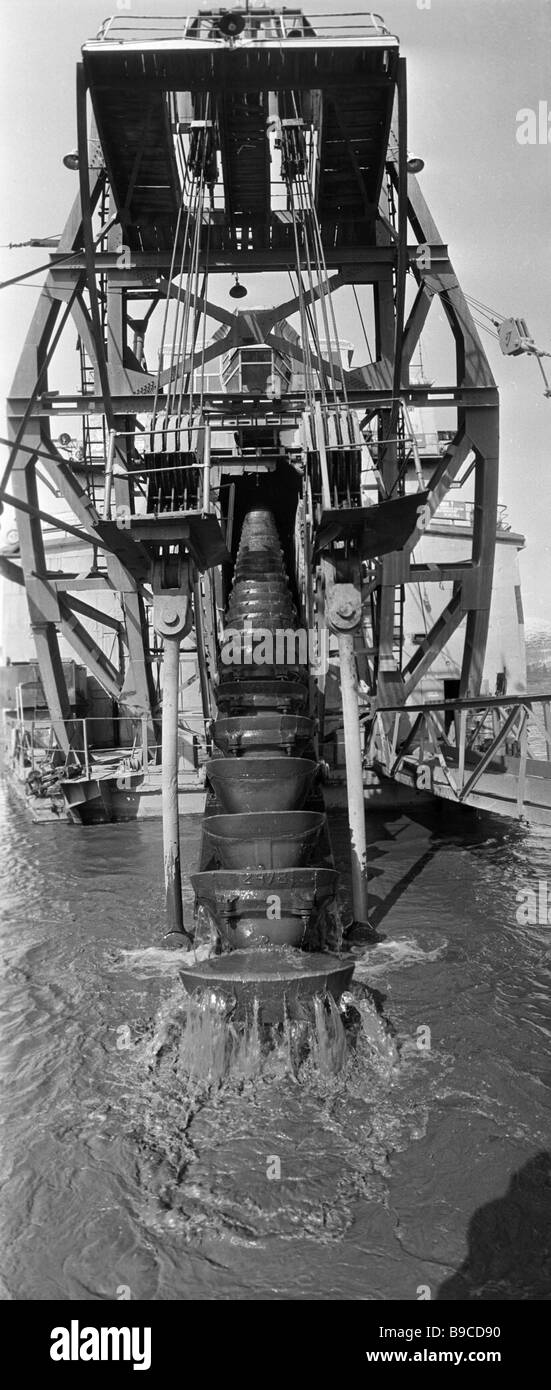 Gold Production Stock Photos & Gold Production Stock Images - Alamy