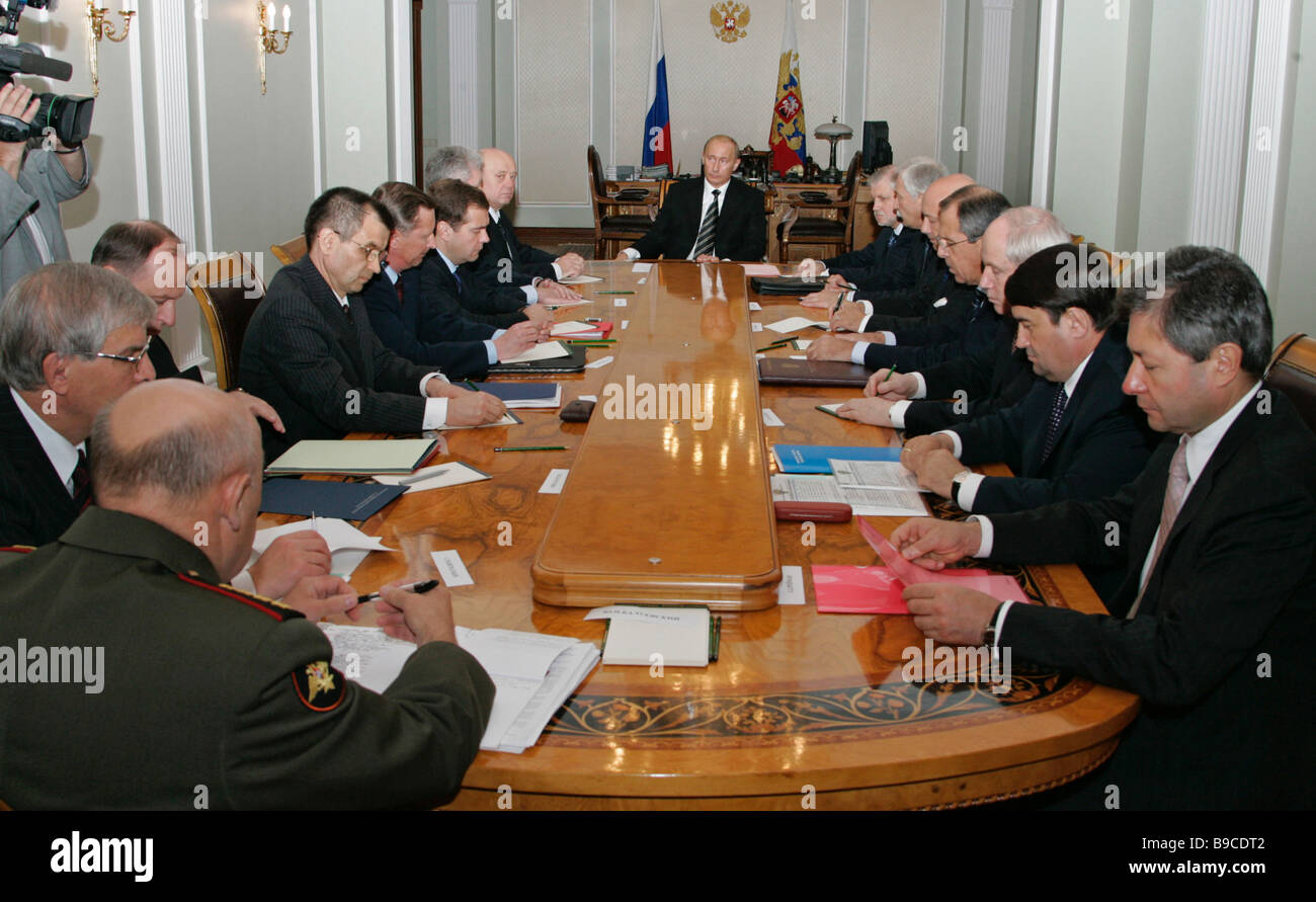 Russian President Vladimir Putin holds conference with the federal ...