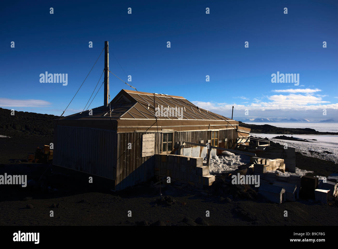 Endurance sir ernest shackleton hi-res stock photography and images - Alamy