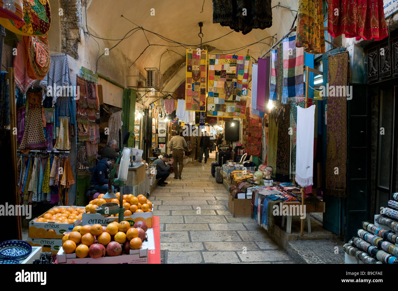 Christian quarter market jerusalem hi-res stock photography and images ...