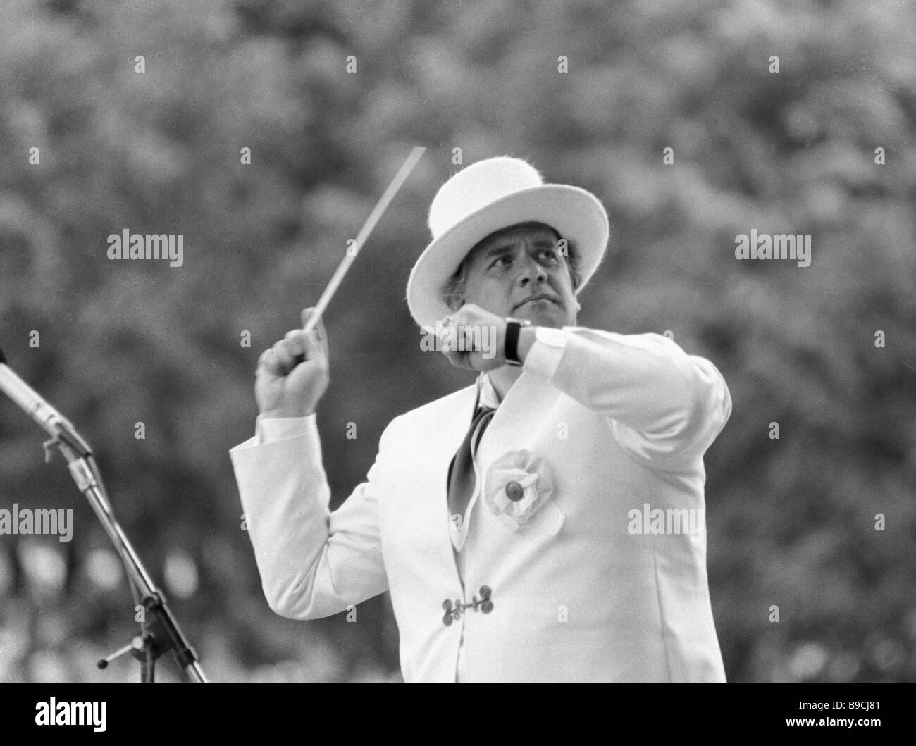 Estonian conductor Vello Loogna during a performance Stock Photo - Alamy