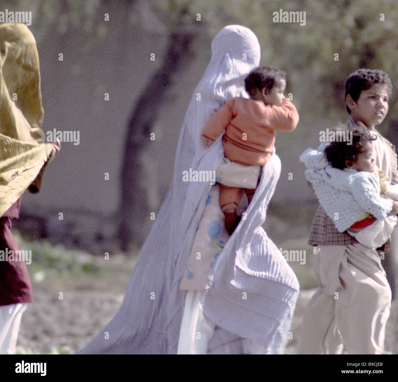 An Afghan family Stock Photo - Alamy
