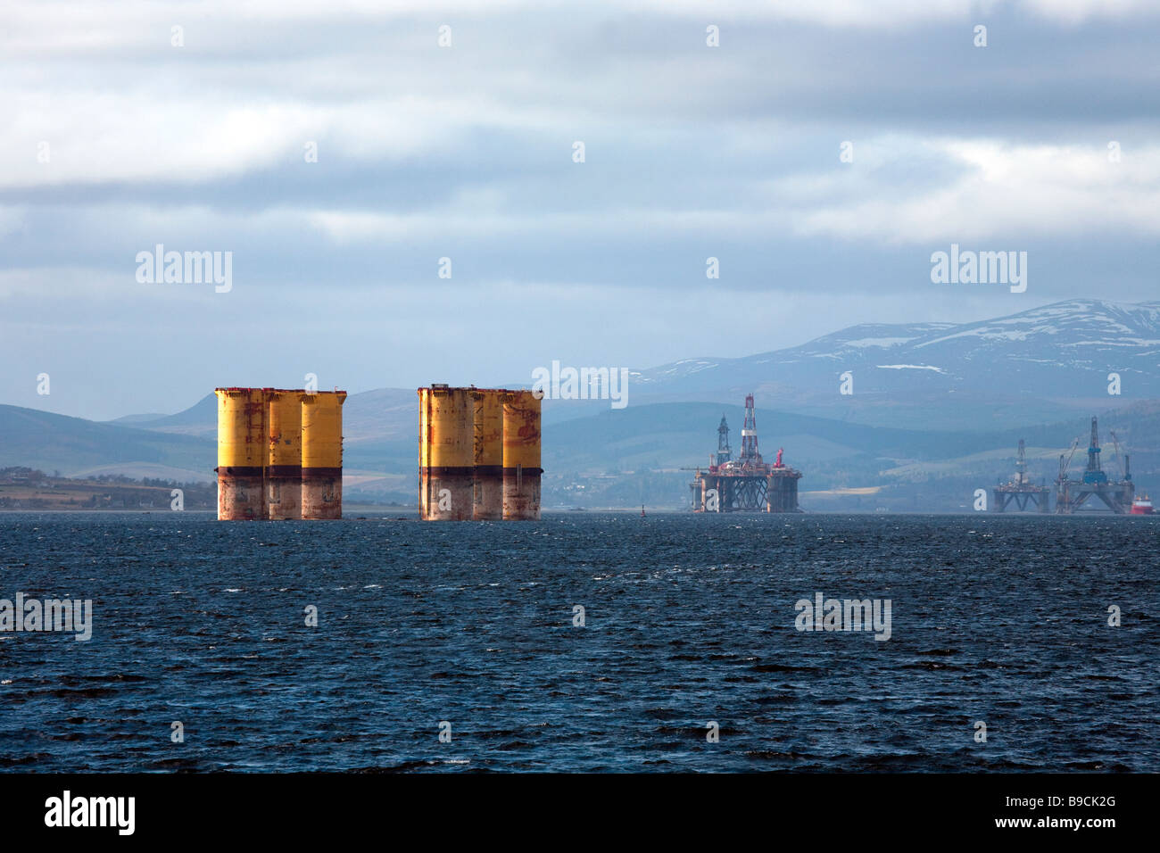 Hutton TLP Tension Leg Platform Partially dismantled Drilling Rig ...