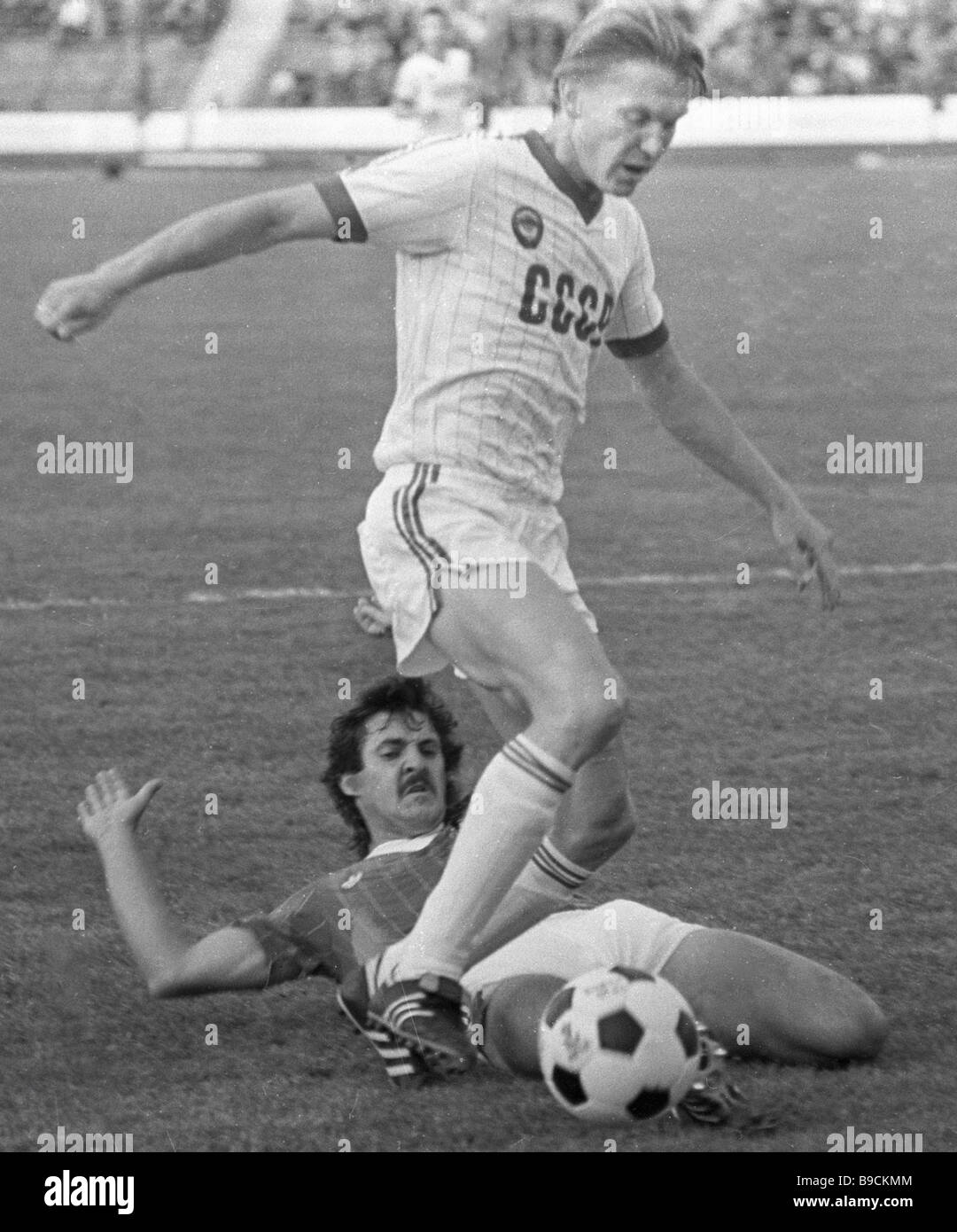 USSR and Mexican soccer teams Stock Photo - Alamy