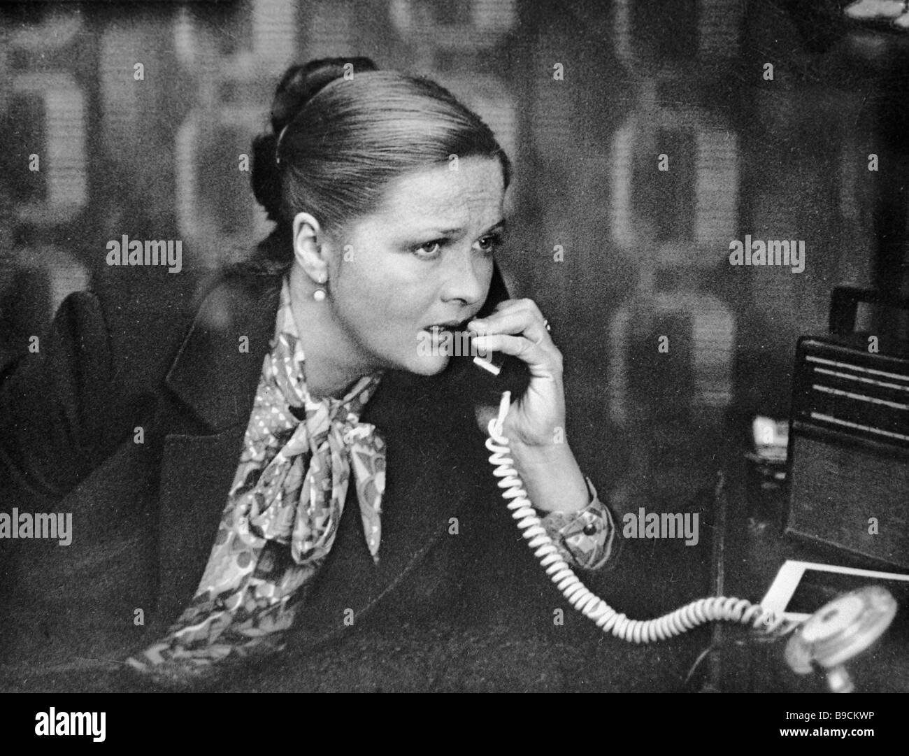 Actress Natalya Gundareva as Nina in Georgy Danelia s film Osenniy ...