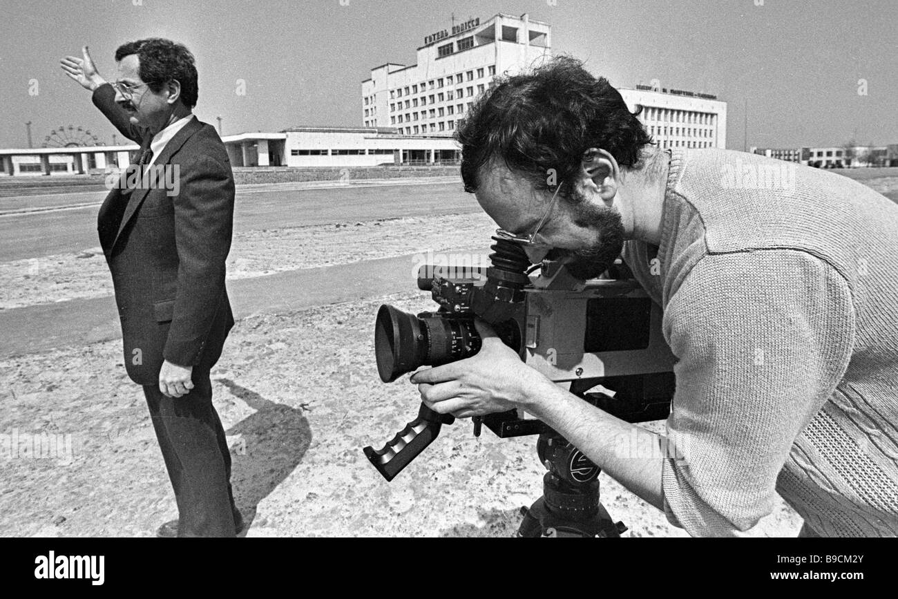 A CNN television crew of the USA correspondent Stuart Lurie left and ...