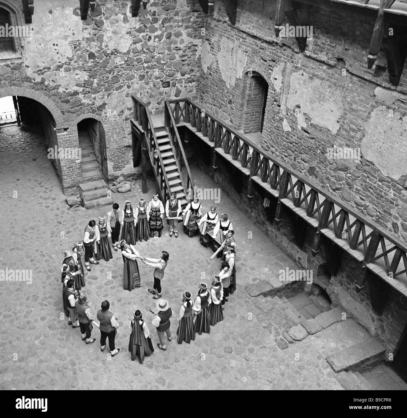 Members of student song and dance ensemble of the Vilnius Kapsukas ...