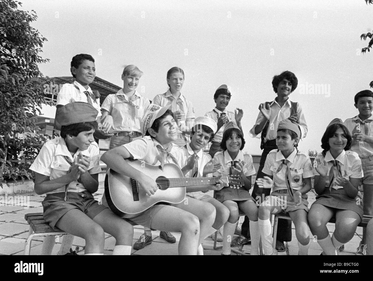 Yerevan s Edik Saakyan singing Soviet songs for Afghan guests at the ...