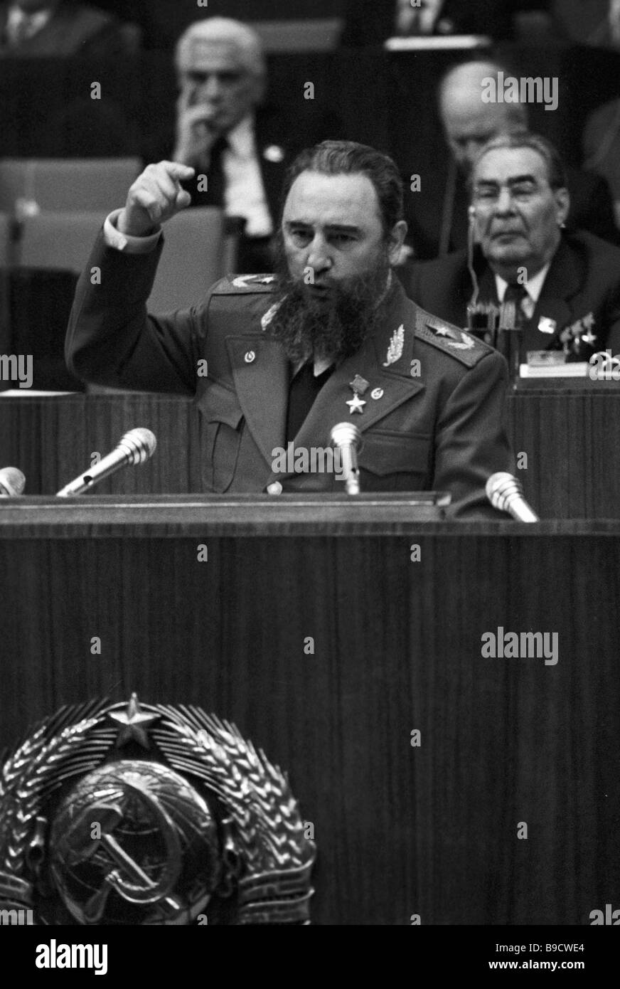 Cuban leader Fidel Castro addresses the 26th Soviet Communist Party ...