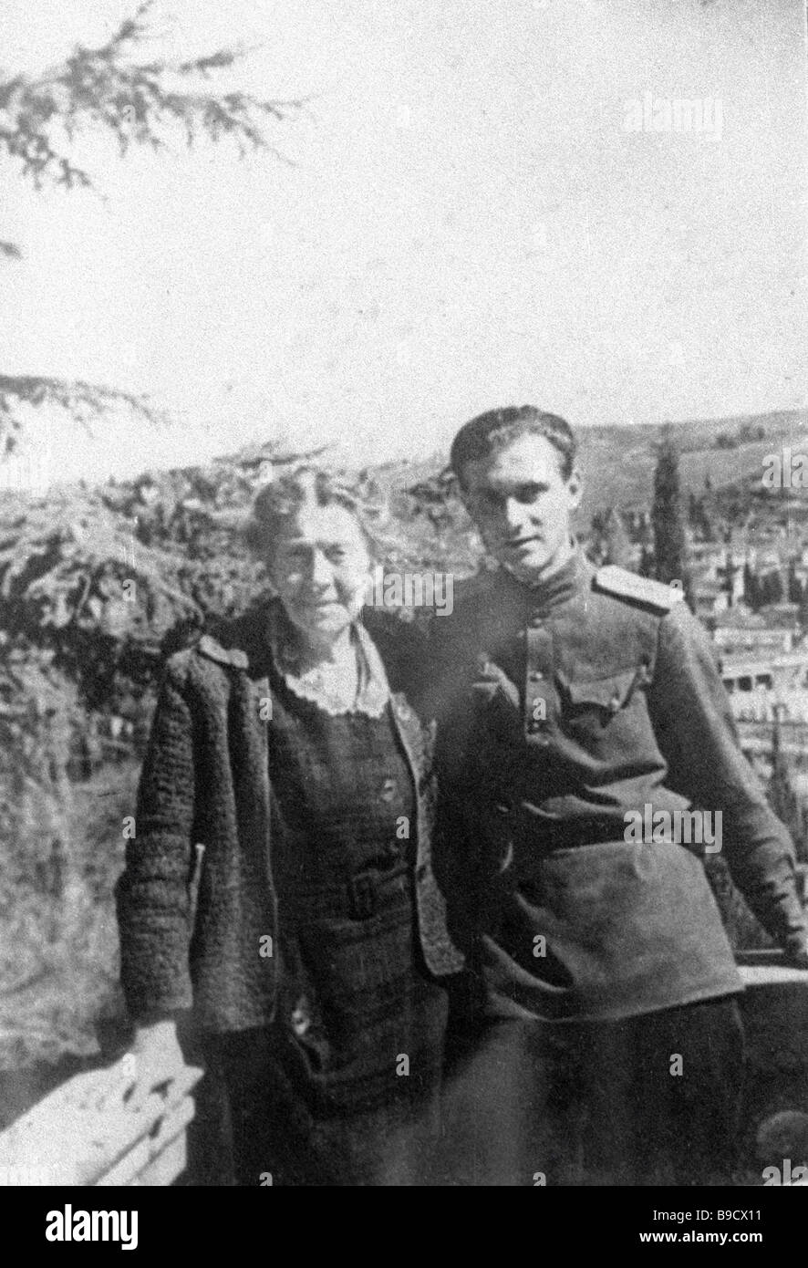 Maria Chekhova classic writer Anton Chekhov s sister and his Yalta ...