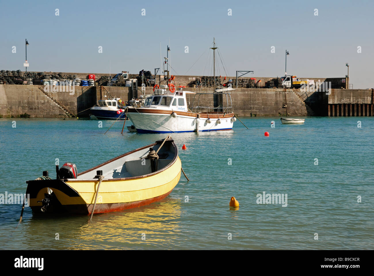 fishing boats in newquay harbour,cornwall,uk Stock Photo - Alamy
